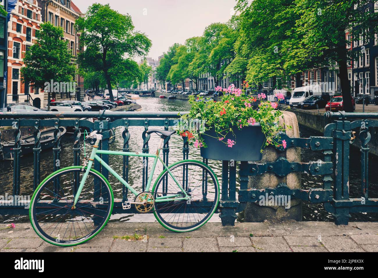 Hollands bicycles hi-res stock photography and images - Alamy