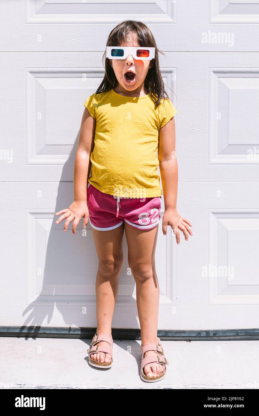 Colour vision child hi-res stock photography and images - Alamy