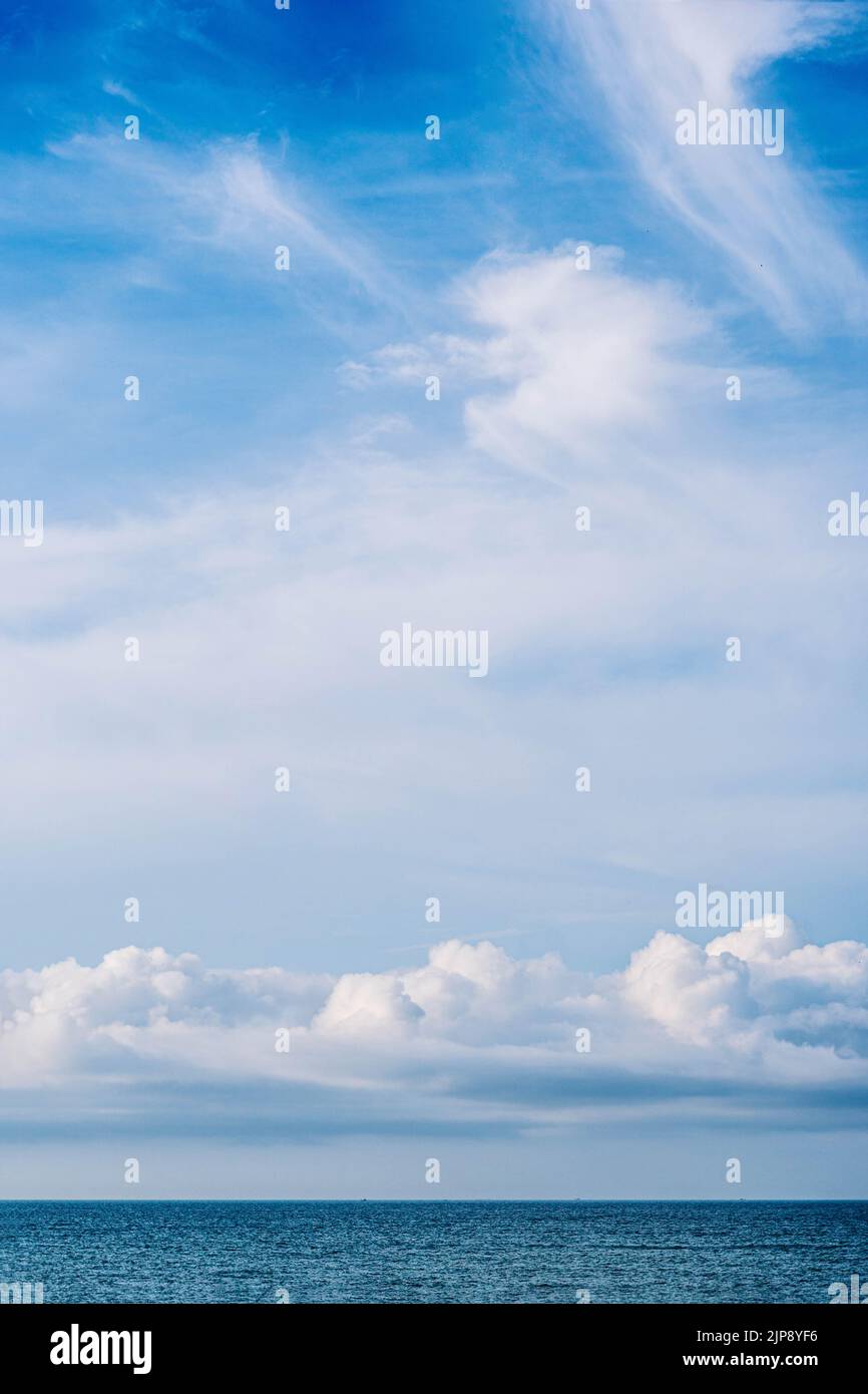 Atmosphere VERTICAL panorama real photo beauty nature wallpaper ...