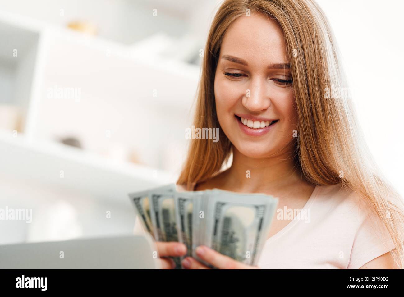 Money counting room bank hi-res stock photography and images - Alamy