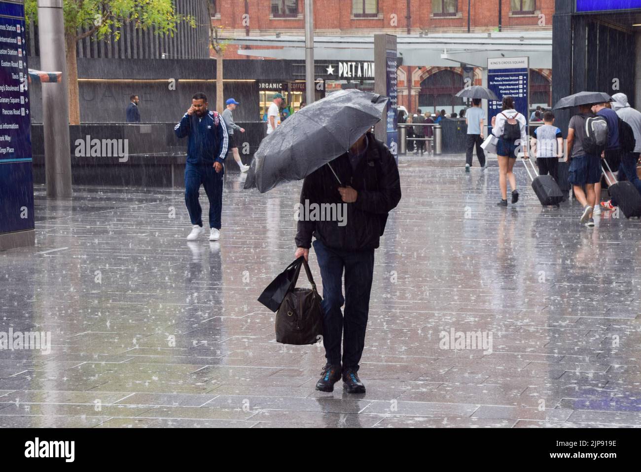 London, England, UK. 16th Aug, 2022. Heavy downpour in King's Cross as ...
