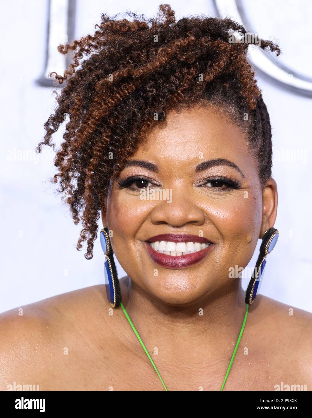 The lord of the rings the rings of power hi-res stock photography and ...