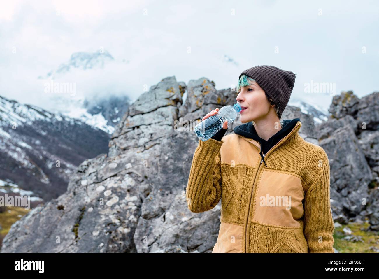 drinking, hike, to drink, hikes Stock Photo - Alamy