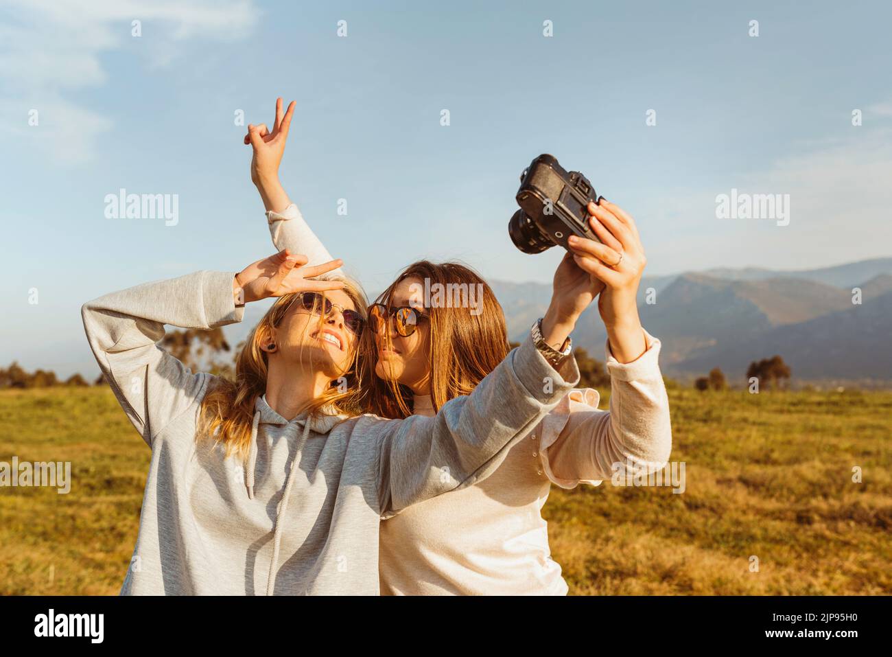 photograph, friends, selfie, photographies, friend Stock Photo - Alamy