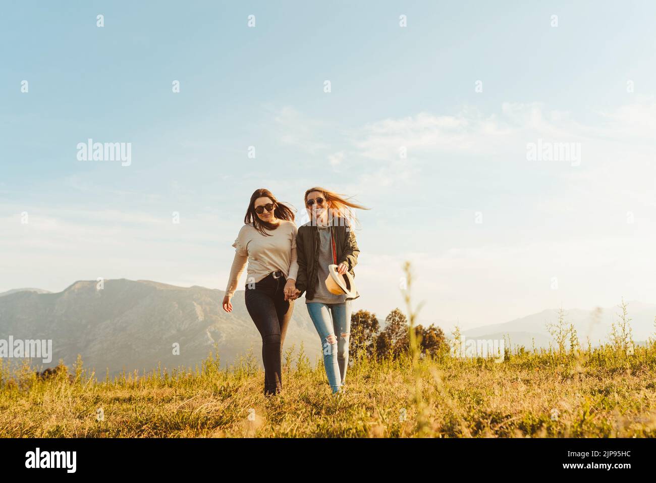 walk, friends, walks, friend Stock Photo - Alamy