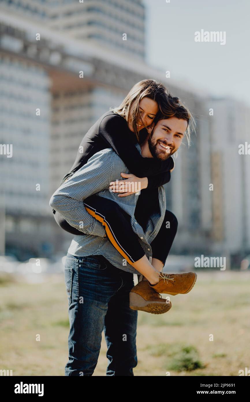 couple, embracing, piggyback, pairs, cuddling, hug, hugging, piggybacks ...