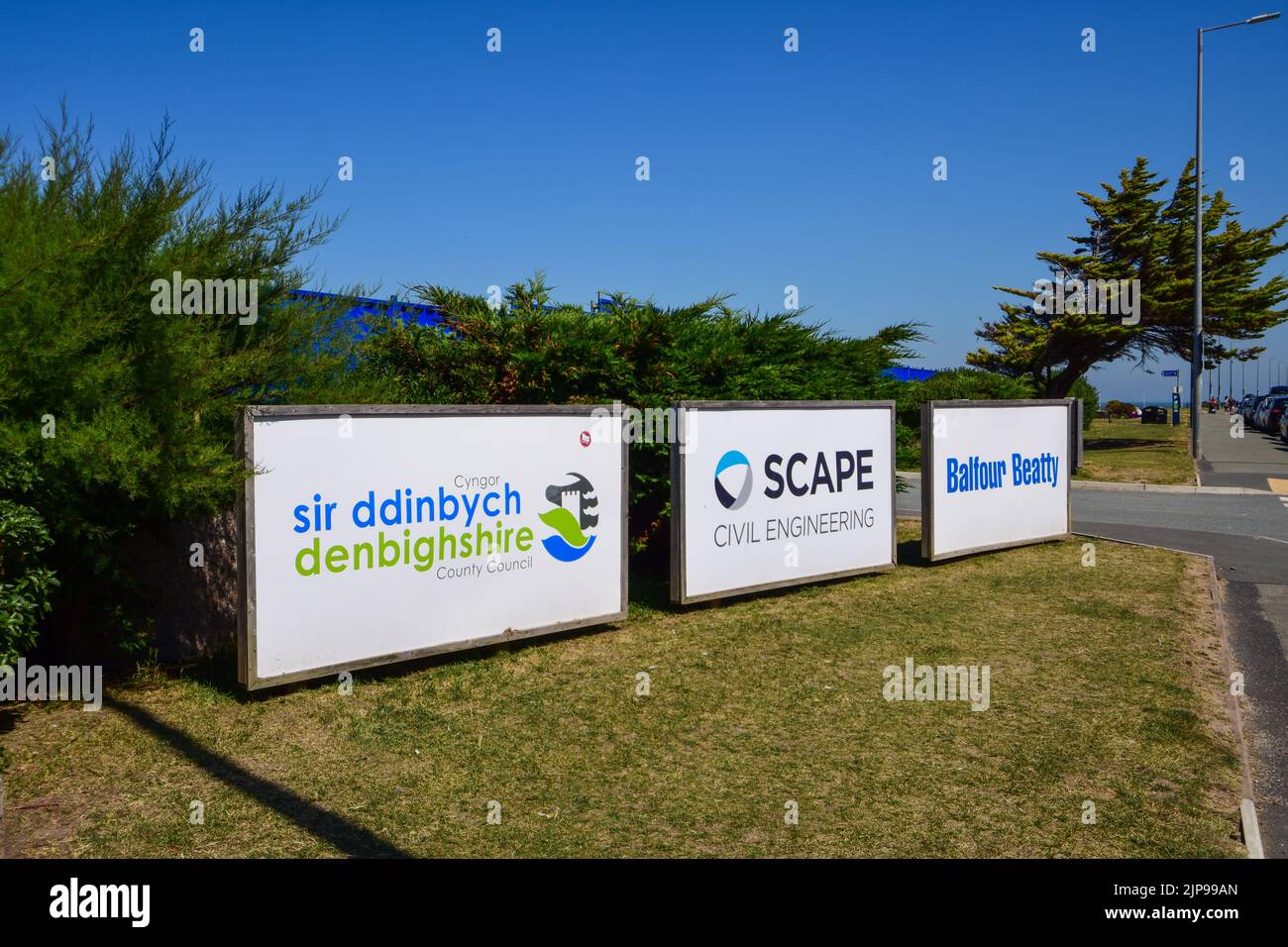 Temporary works hi-res stock photography and images - Alamy