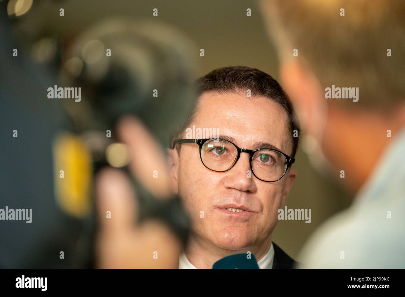 Trier, Germany. 16th Aug, 2022. Senior prosecutor Eric Samel gives a ...