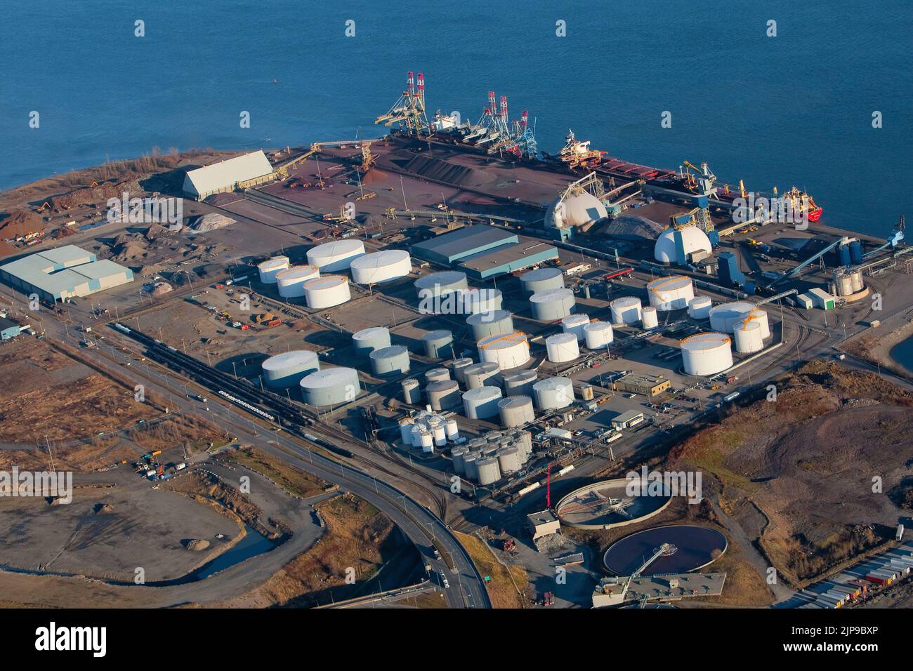 Liquid shipping container hi-res stock photography and images - Alamy