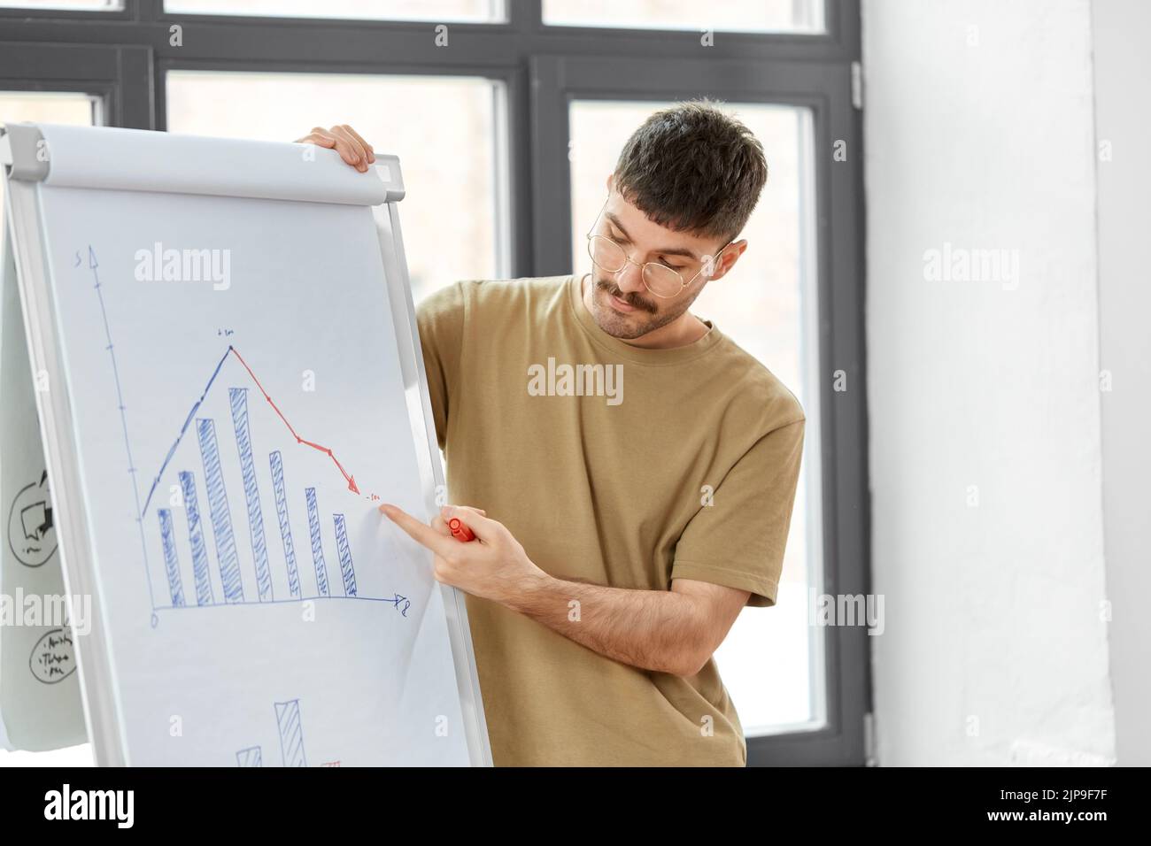 Man office chart hi-res stock photography and images - Alamy