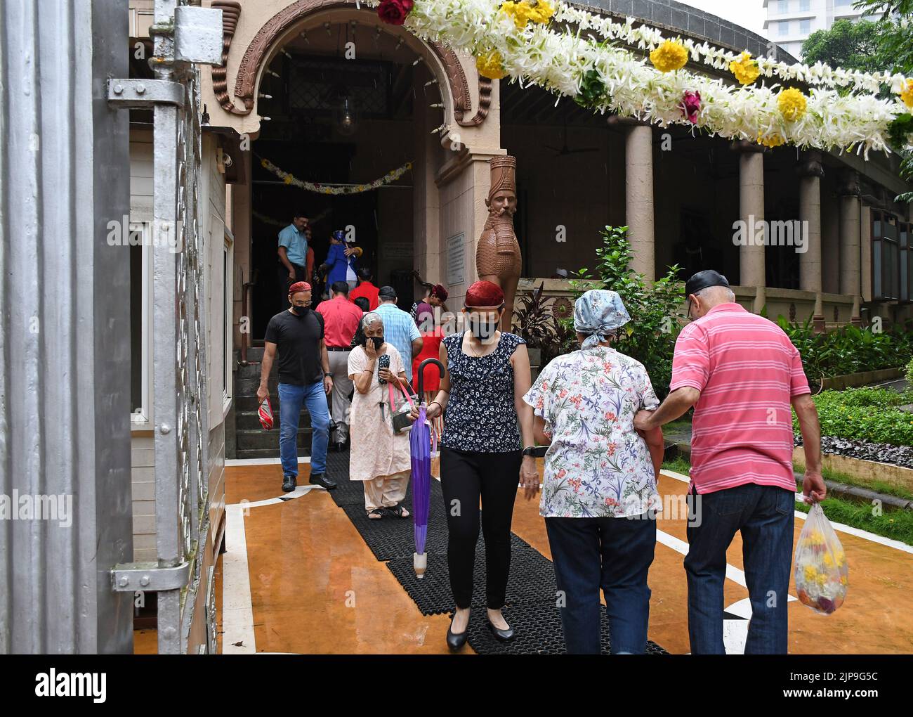 Mumbai, India. 16th Aug, 2022. Parsis are seen at the Agiary (fire ...