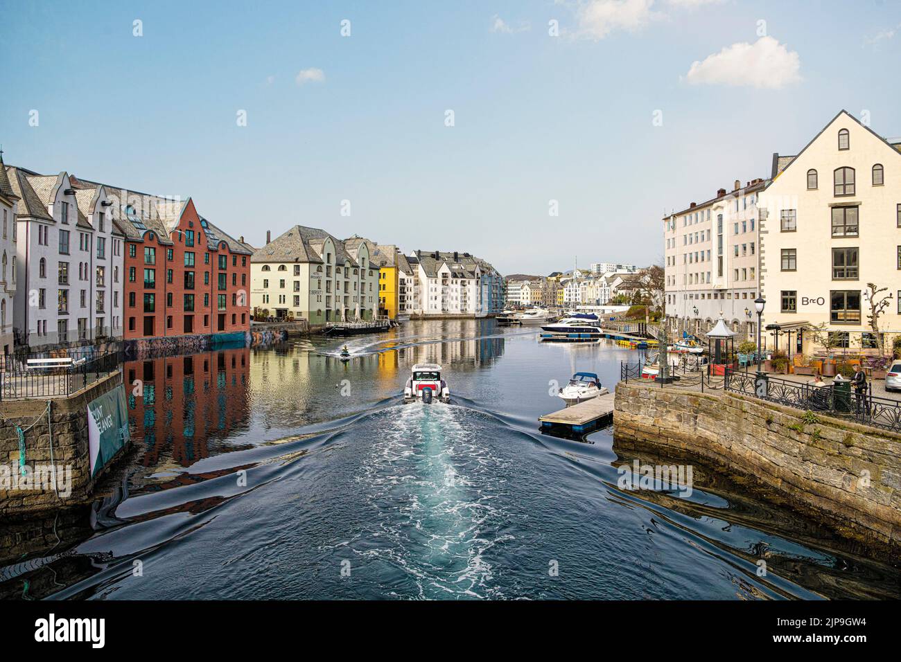 Norway is a Scandinavian country encompassing mountains, glaciers and ...