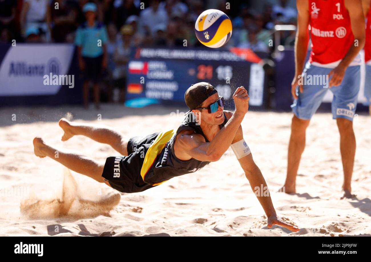 Paul henning hi-res stock photography and images - Alamy