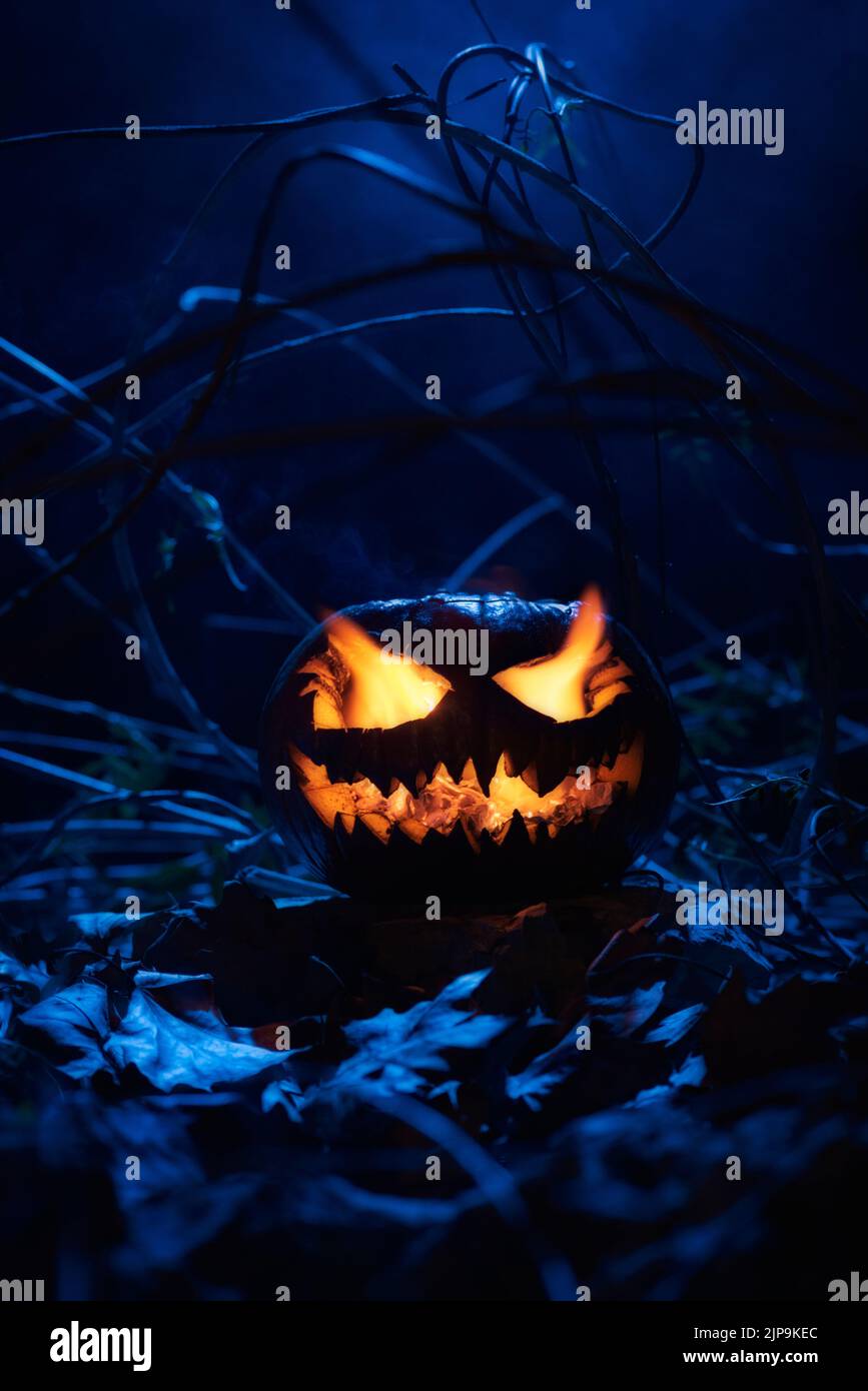 Spooky flames hi-res stock photography and images - Alamy