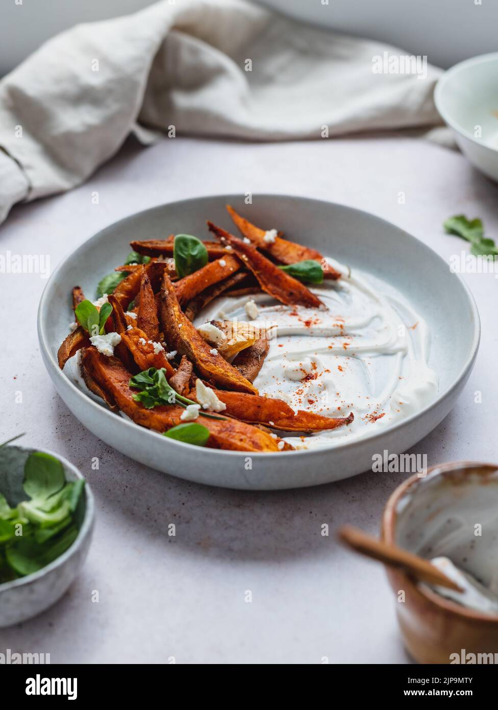 french fries, sweet potato fries, süßkartoffel-wedges, pommes Stock ...