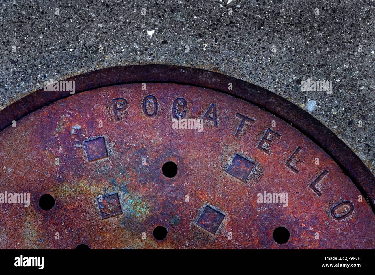 Iron round man hole cover for sewer and utility with Pocatello Stock ...