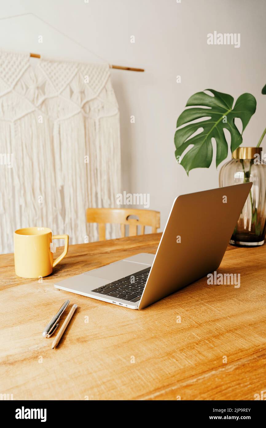 home, modern, laptop, workplace, macrame, homes, moderns, computer ...