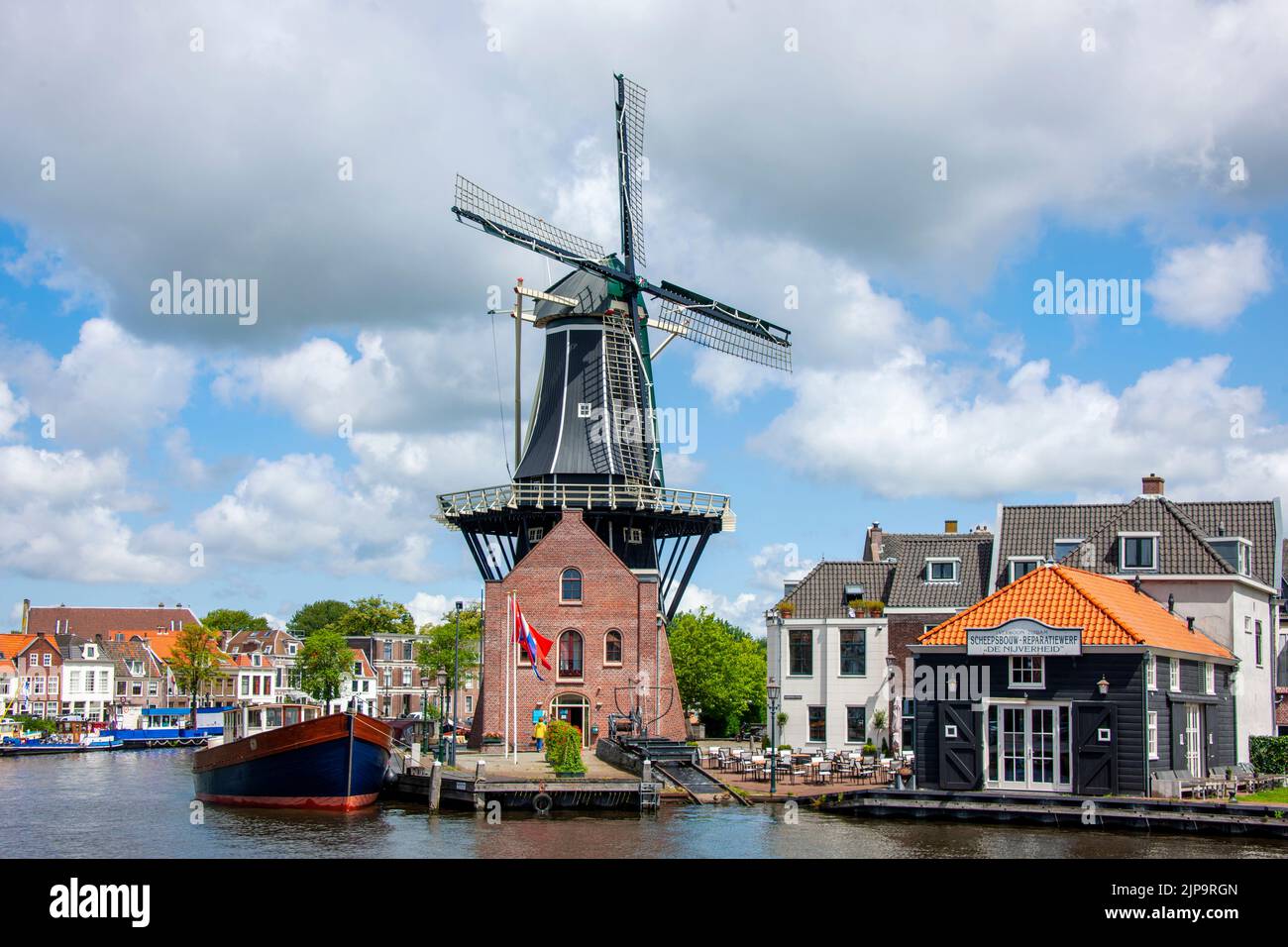 Gouda netherlands windmill hi-res stock photography and images - Alamy