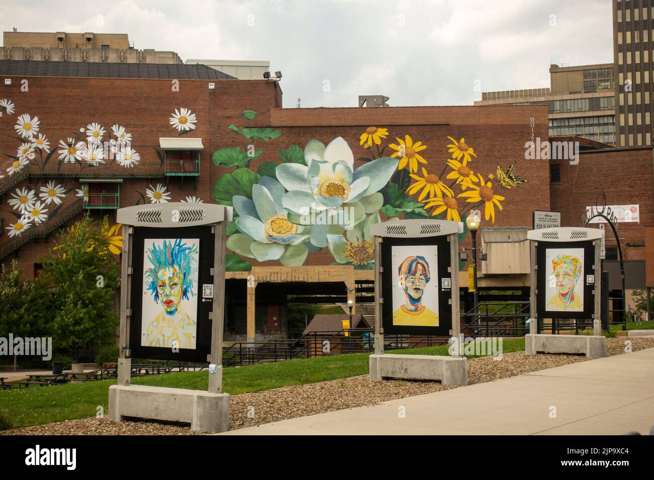 public artwork on walls and display in downtown Akron Ohio Stock Photo ...