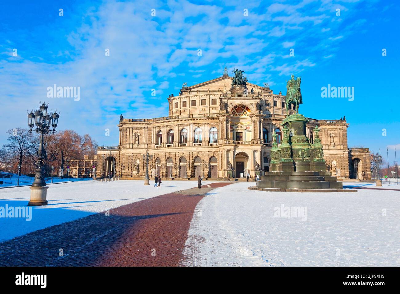 The semper opera house in dresden hi-res stock photography and images ...