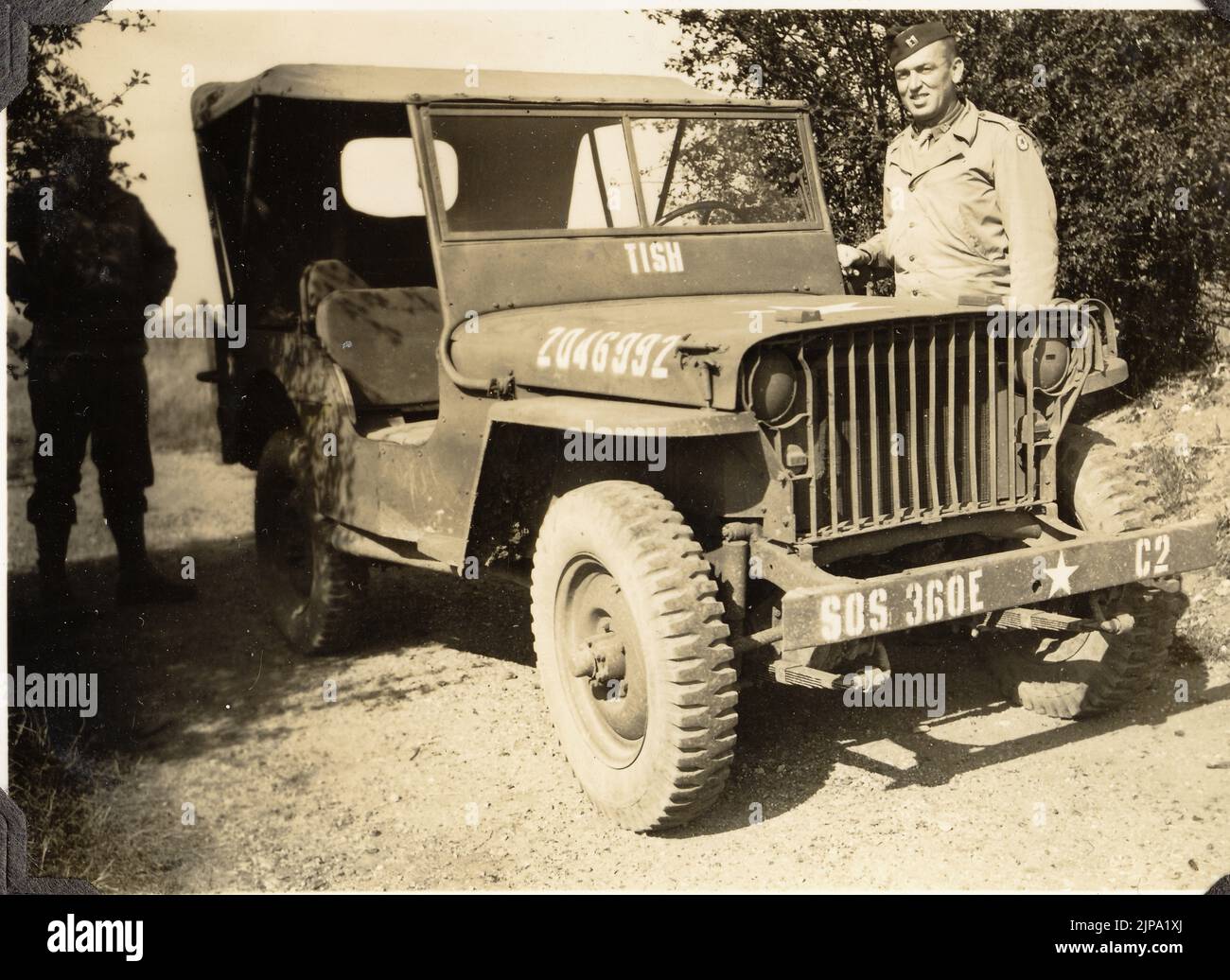 Us soldiers with jeeps hi-res stock photography and images - Alamy
