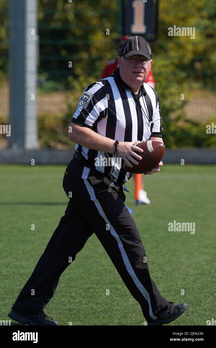 American football player 1 hi-res stock photography and images - Alamy