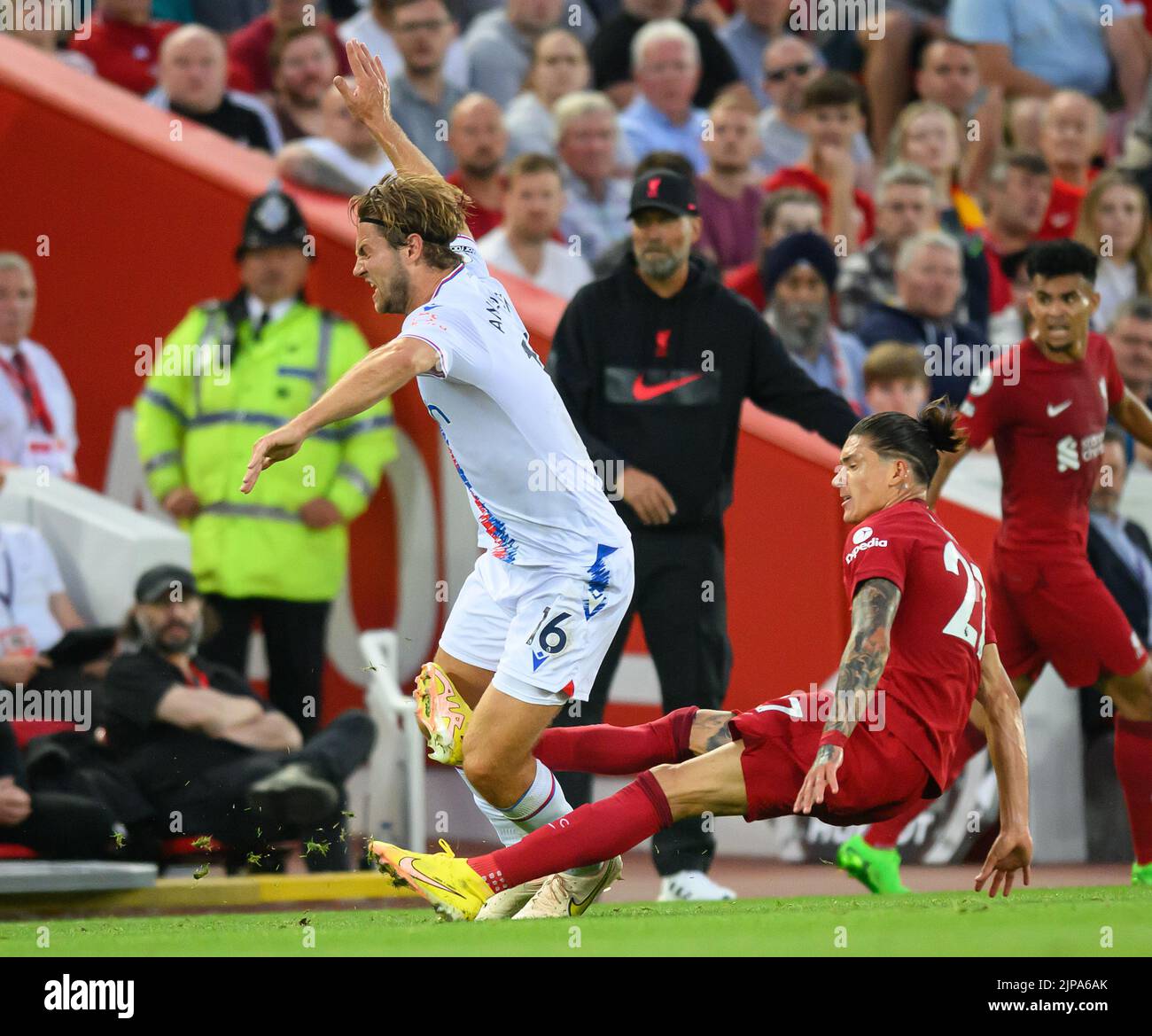 Joachim andersen crystal palace 2022 hi-res stock photography and ...