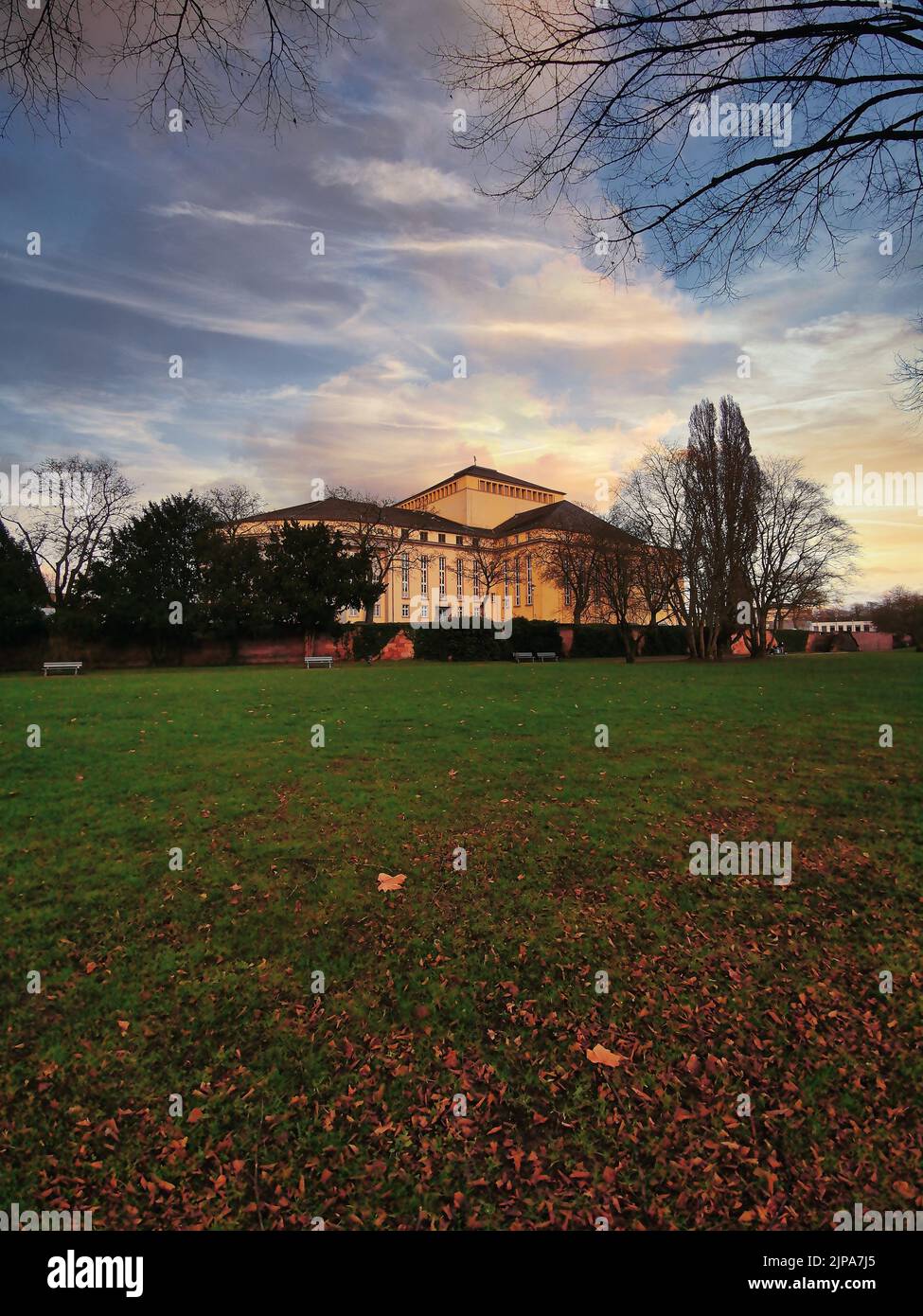 Saarbrucken theater hi-res stock photography and images - Alamy