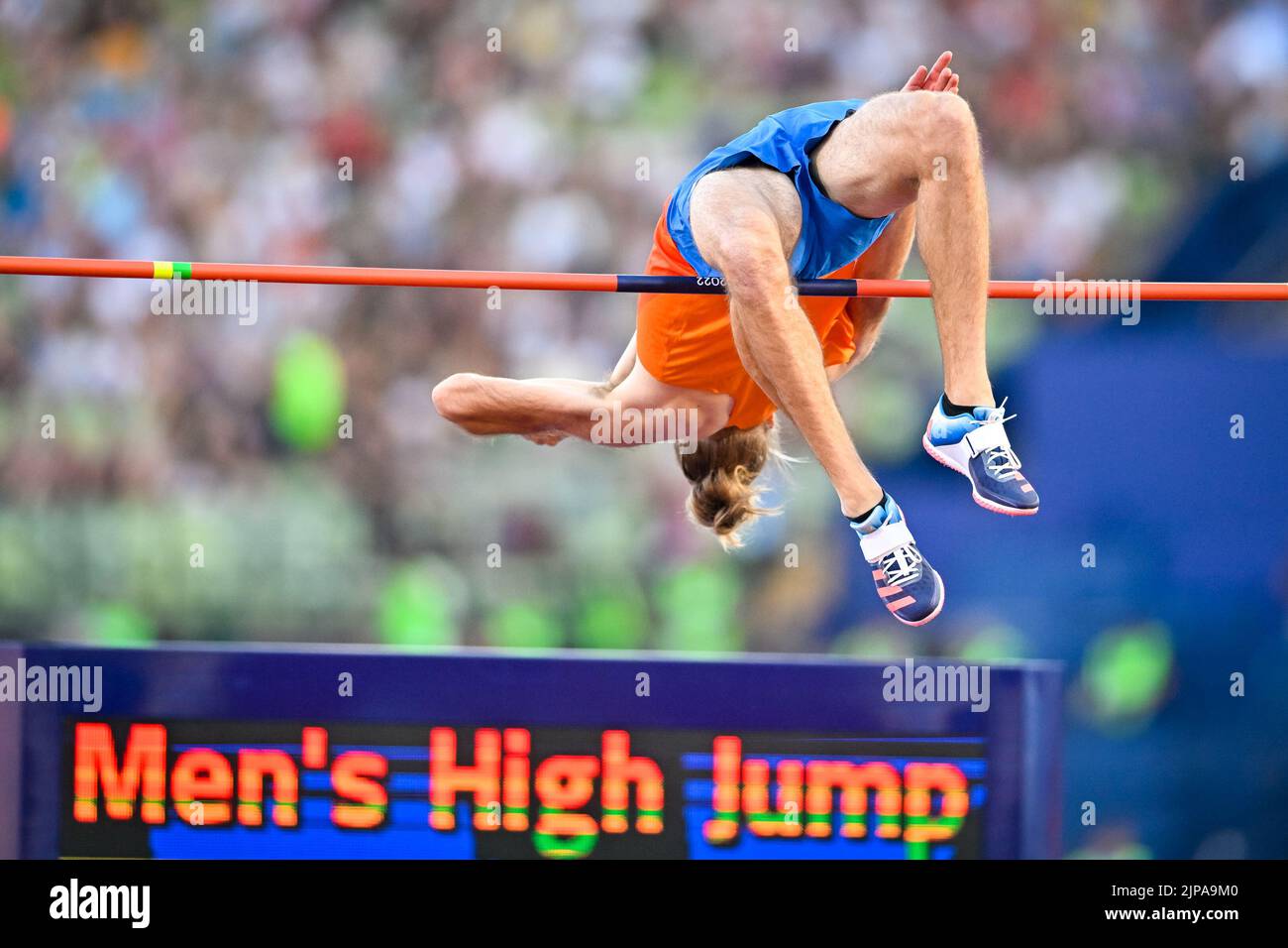 Mens high jump qualification group a hi-res stock photography and ...
