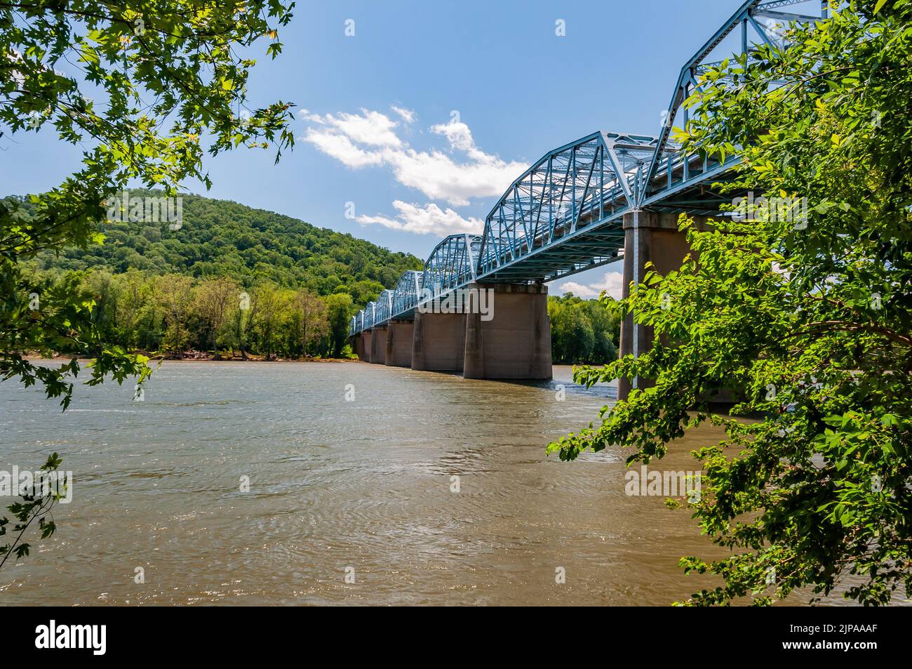 Point of rocks bridge hi-res stock photography and images - Alamy