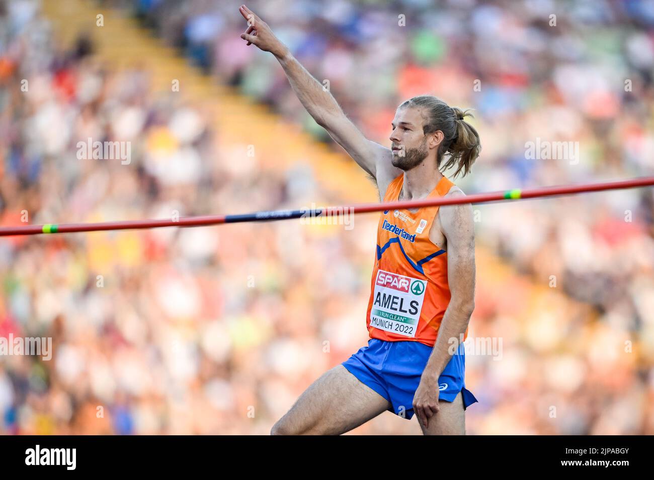 Mens high jump qualification group a hi-res stock photography and ...