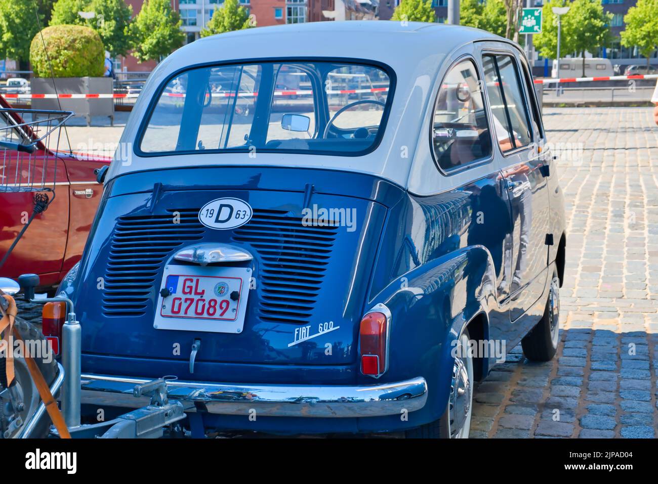 Fiat 600 Multipla from the sixties at the oldtimer show in Cologne ...
