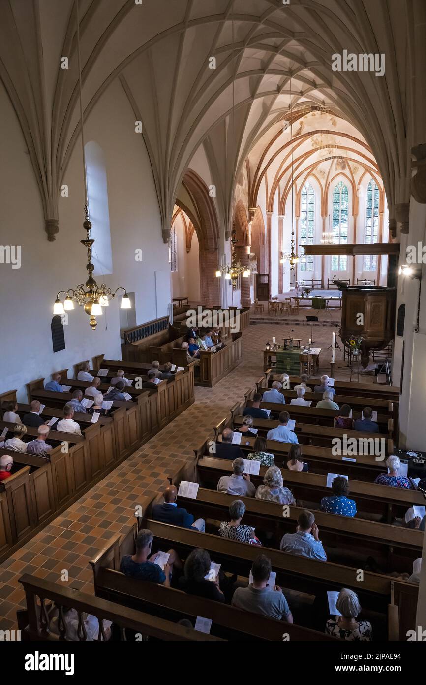 2022-08-16 19:46:45 LOPPERSUM - Churchgoers during a church service ...