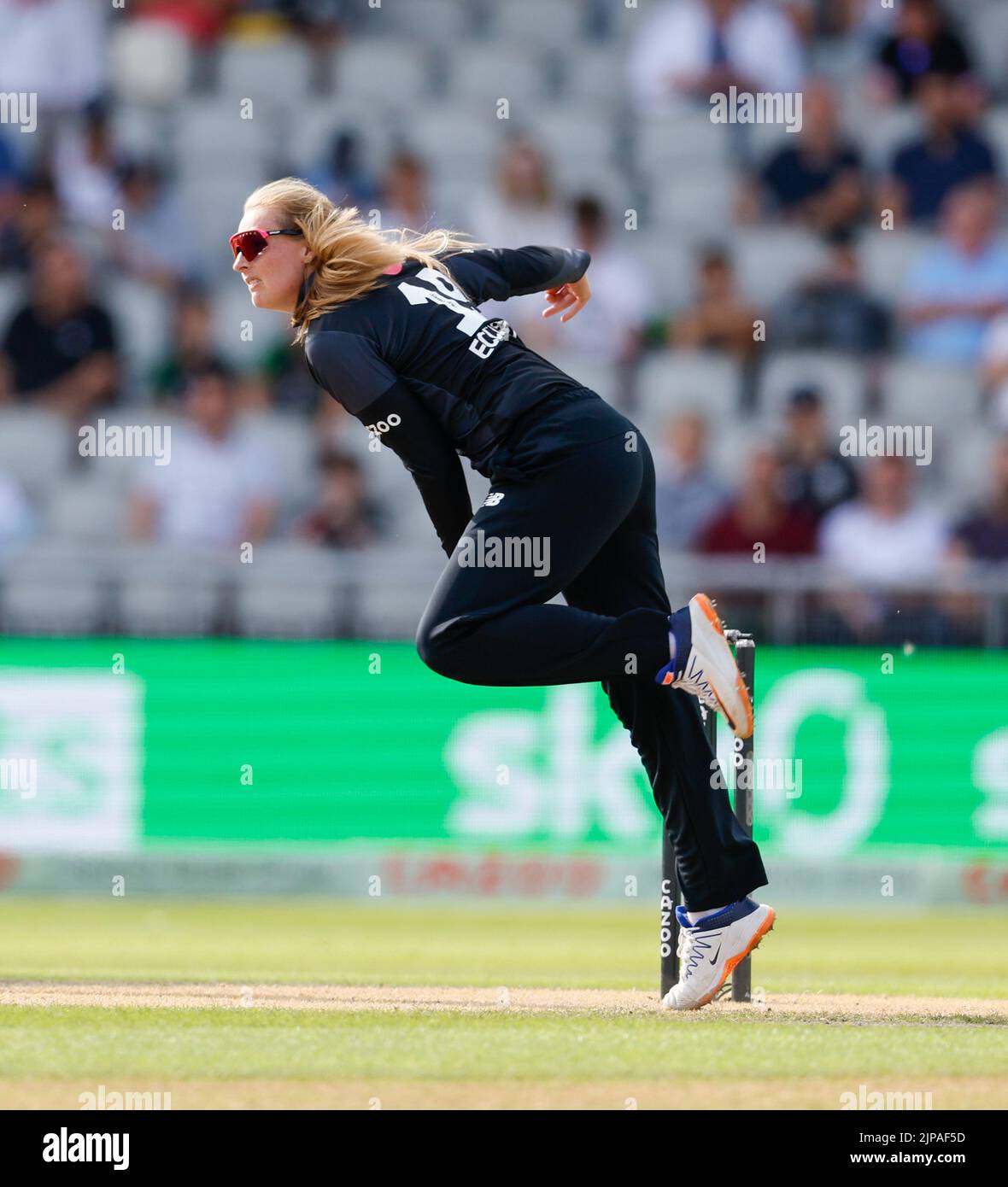 Sophie ecclestone england 2022 hi-res stock photography and images - Alamy