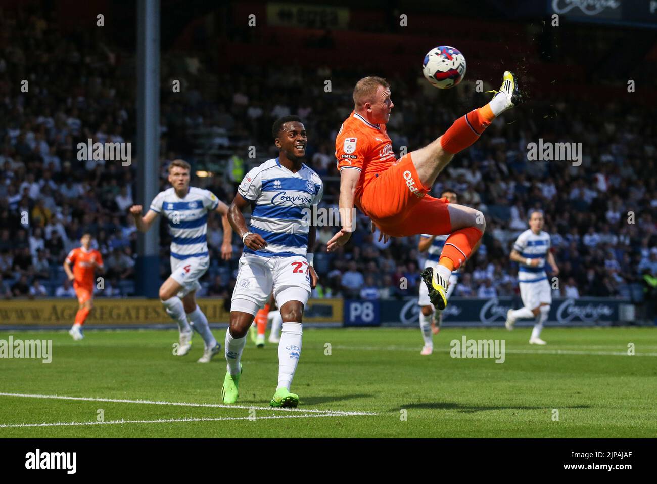 Shayne Lavery #19 of Blackpool tries an overhead kick Stock Photo - Alamy