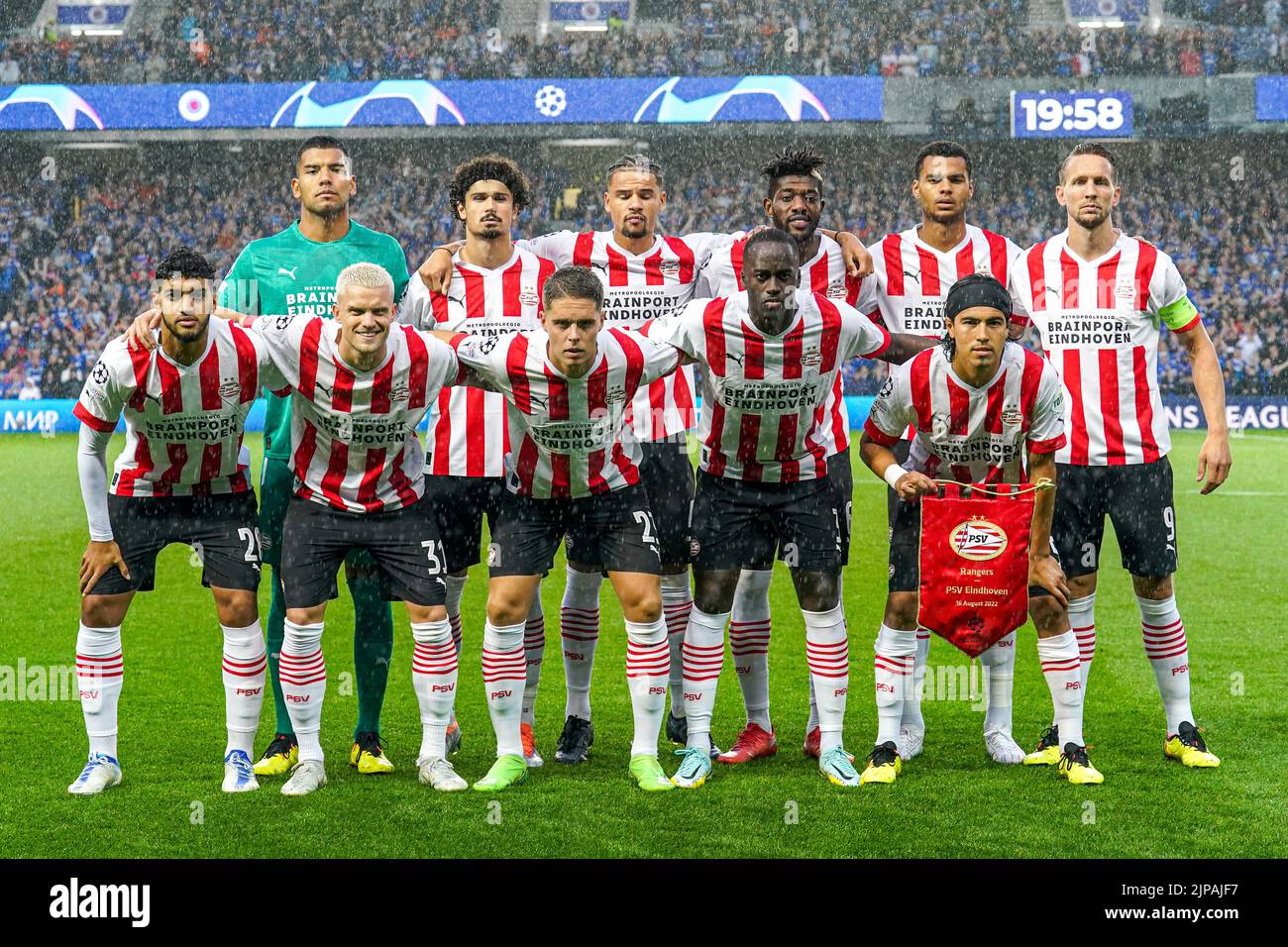 Walter benitez psv champions league hi-res stock photography and images ...