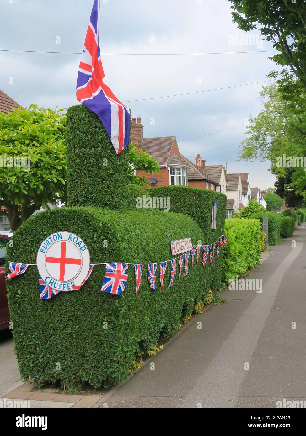 Platinum Jubilee, The Union Flag, Queen Elizabeth II, privet hedges ...