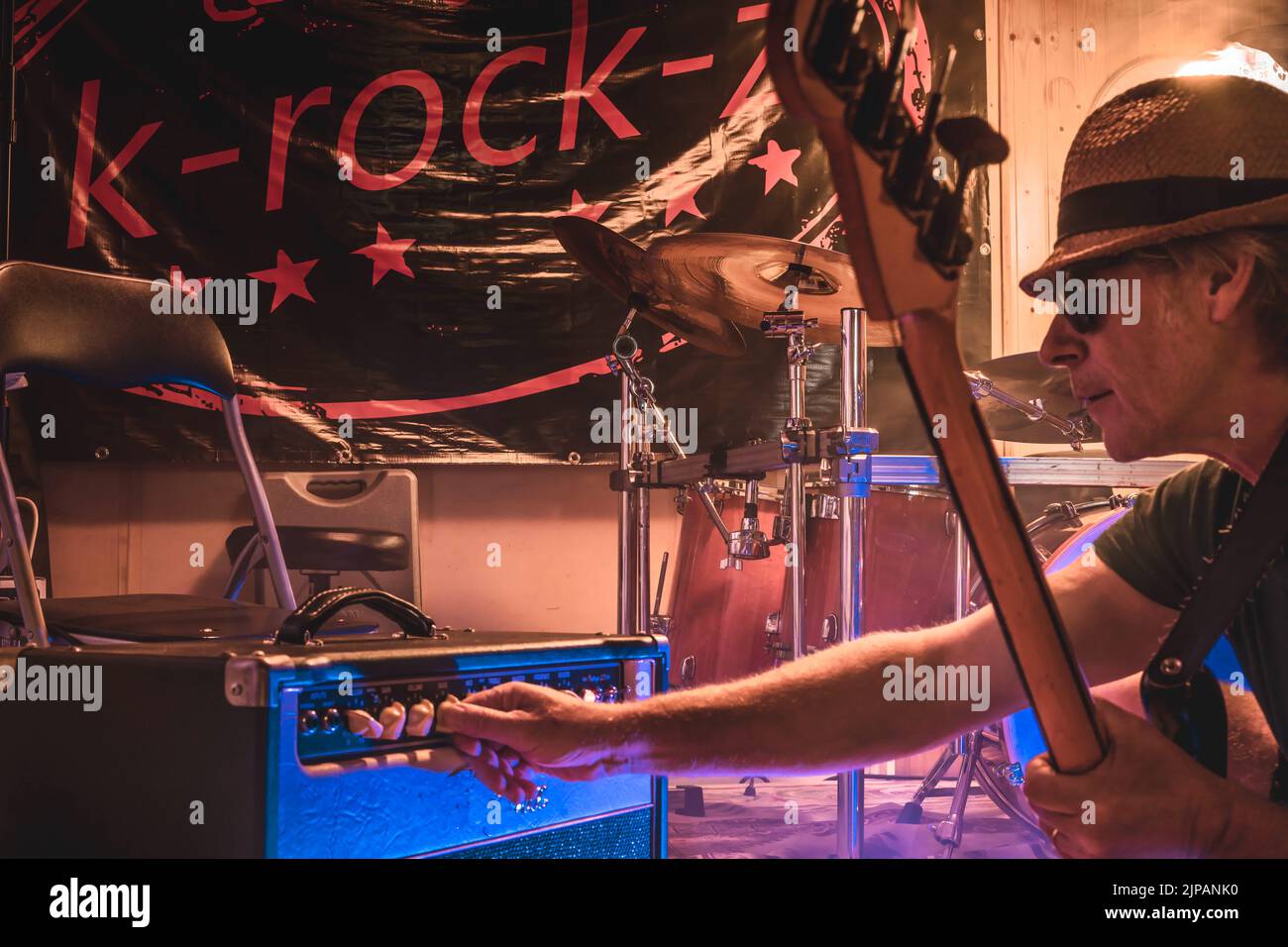 adjust parameters on the instrument Stock Photo - Alamy adjust parameters on the instrument Stock Photo - Alamy