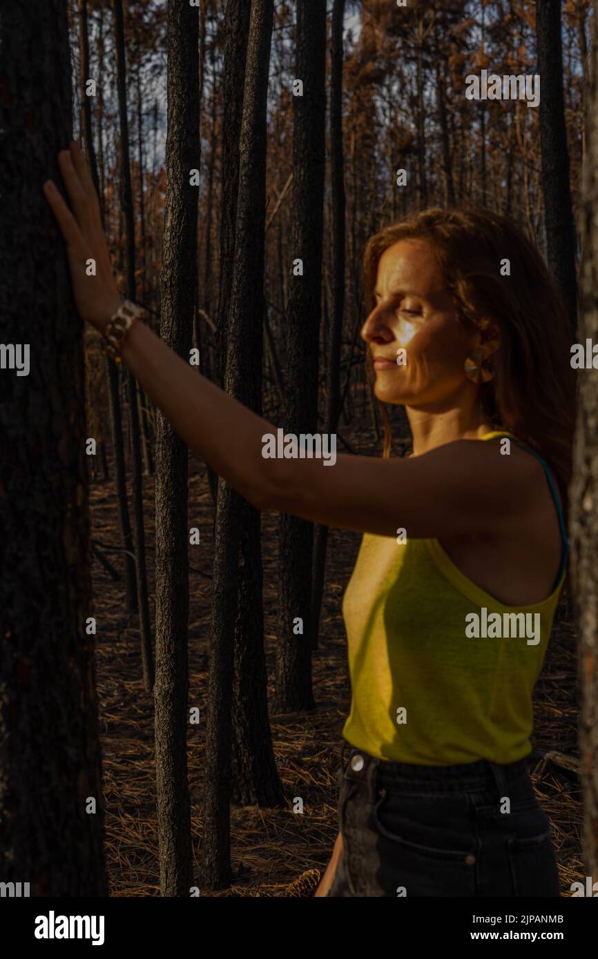 Dead woman grass hi-res stock photography and images - Alamy