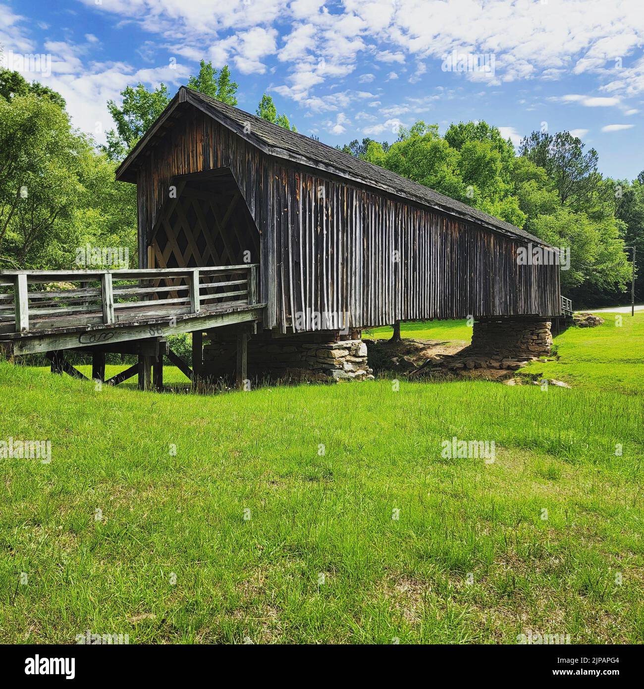 The Auchumpkee Creek Covered Bridge in Culloden, Georgia, United States ...