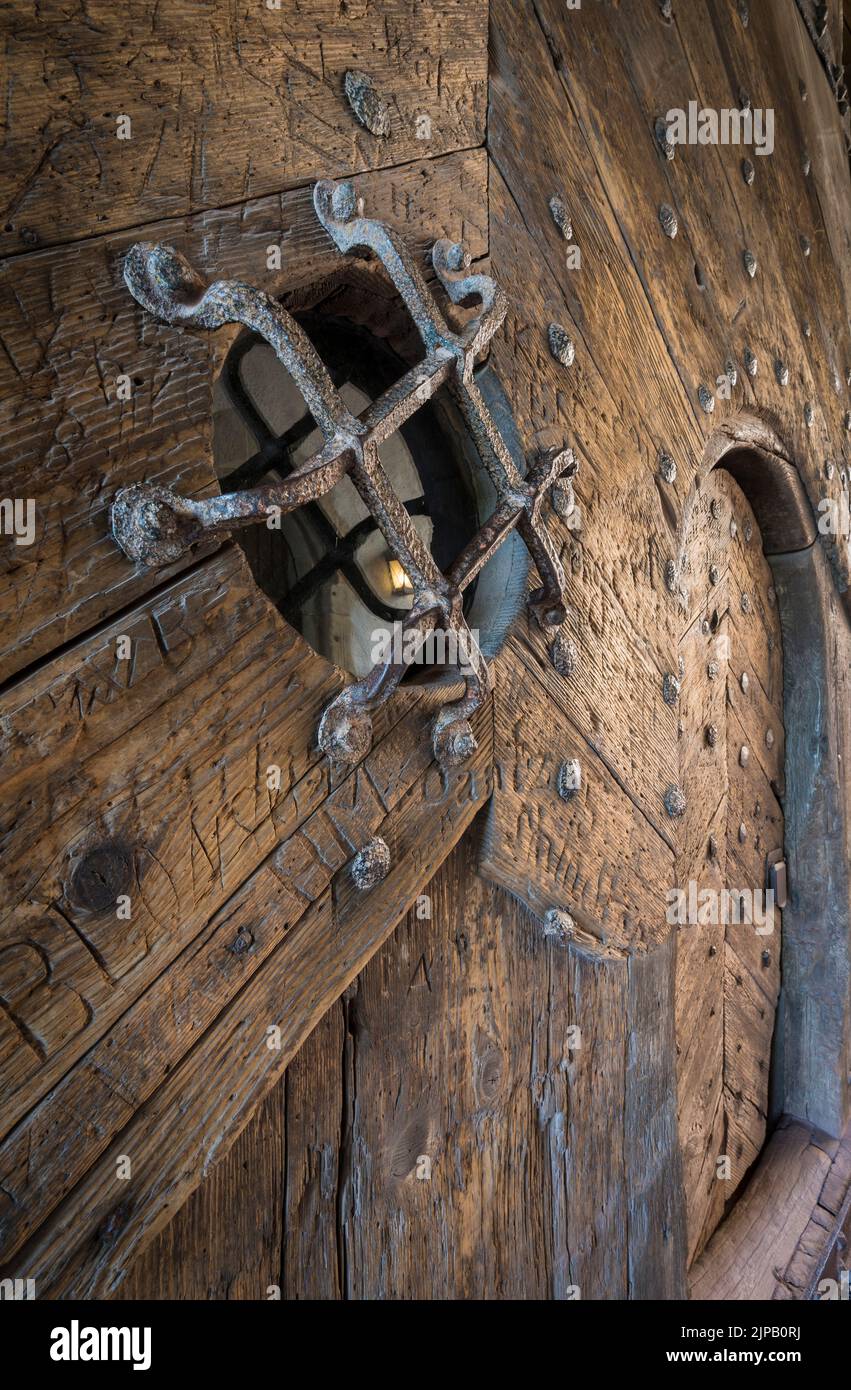 wooden door of a historic castle Stock Photo - Alamy