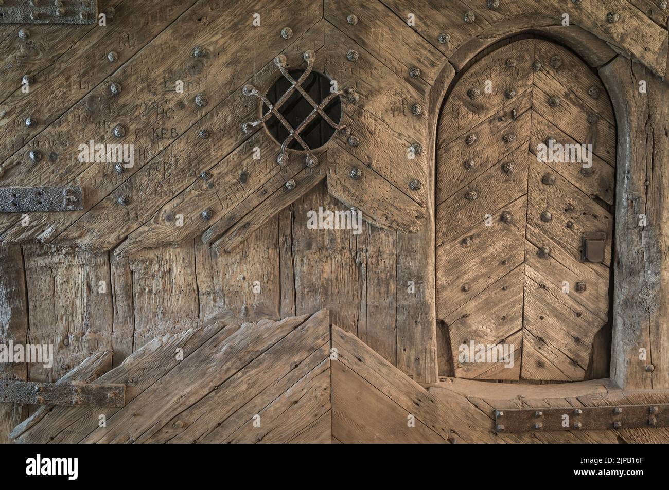 wooden door of a historic castle Stock Photo - Alamy
