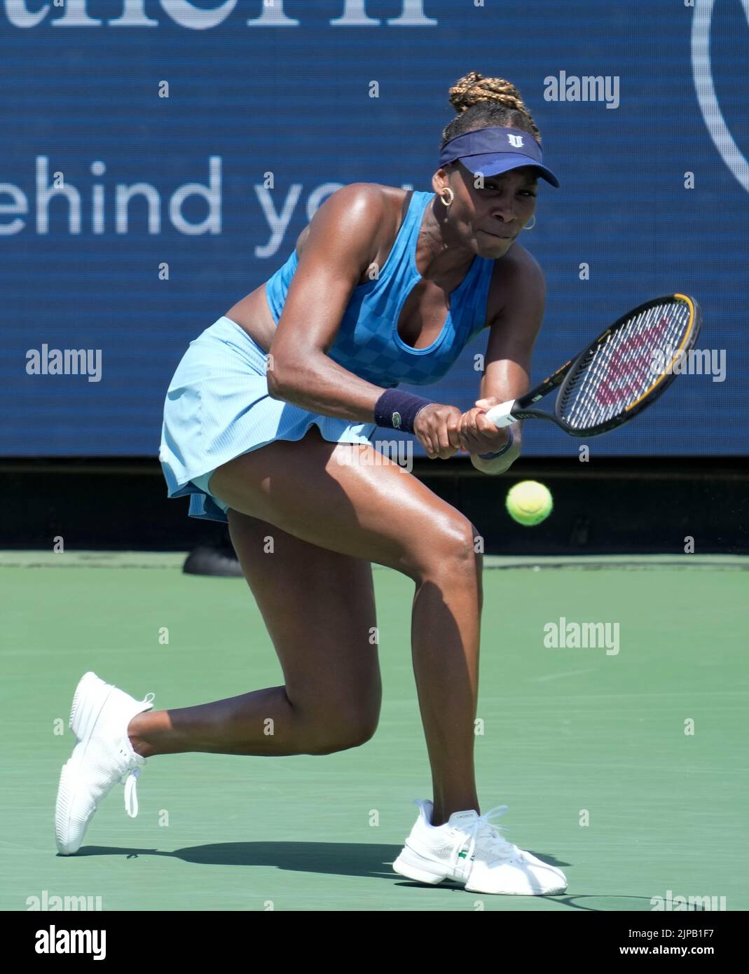 August 16, 2022: Venus Williams (USA) loses to Karolina Pliskova (CZE ...