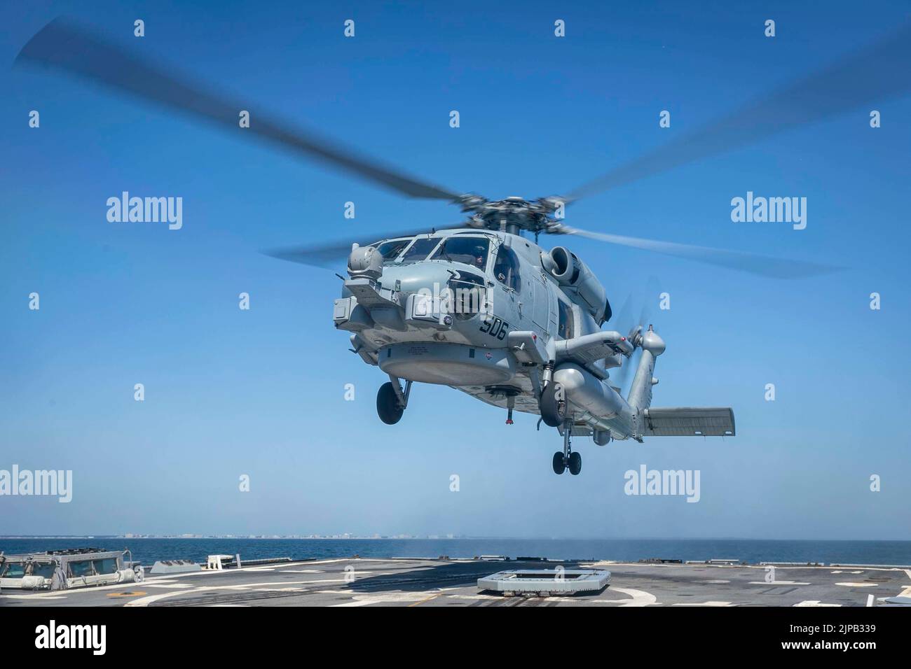 220809-N-UL352-1074 ATLANTIC OCEAN (Aug. 9, 2022) An MH-60R Sea Hawk ...
