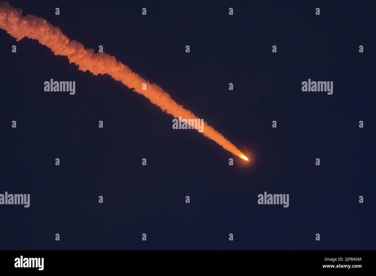 A United Launch Alliance Atlas V rocket launches from Cape Canaveral ...