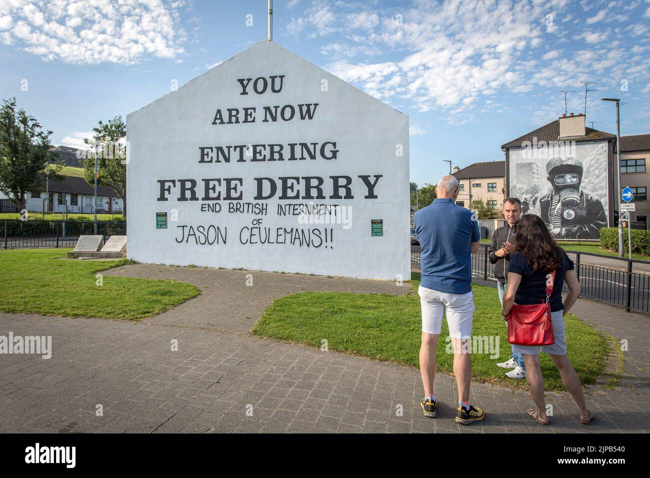 Free derry sign hi-res stock photography and images - Alamy