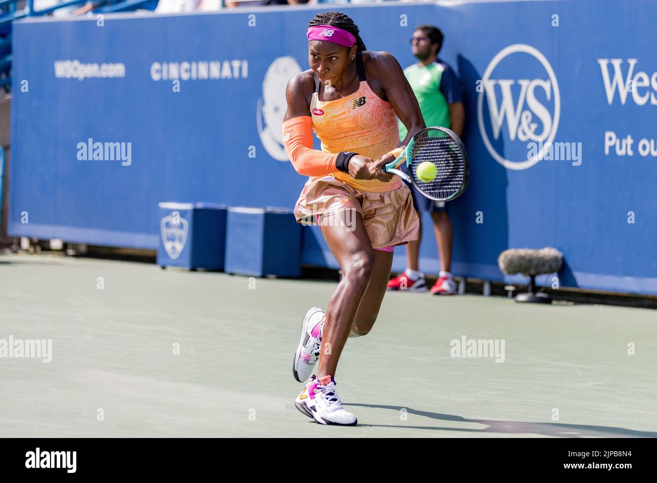 Mason, Ohio, USA. 16th Aug, 2022. Coco Gauff (USA) hits a two-handed ...