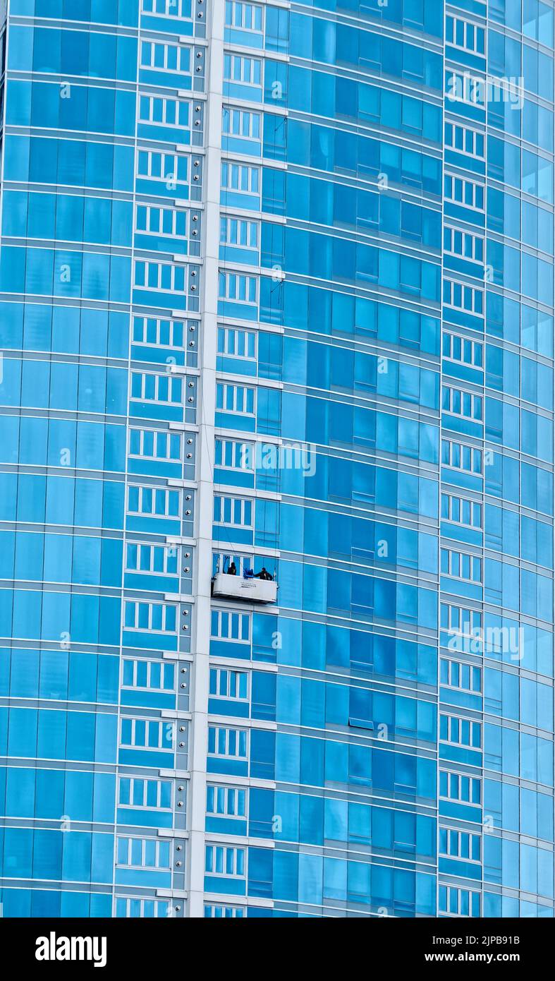 Windows washers hi-res stock photography and images - Alamy