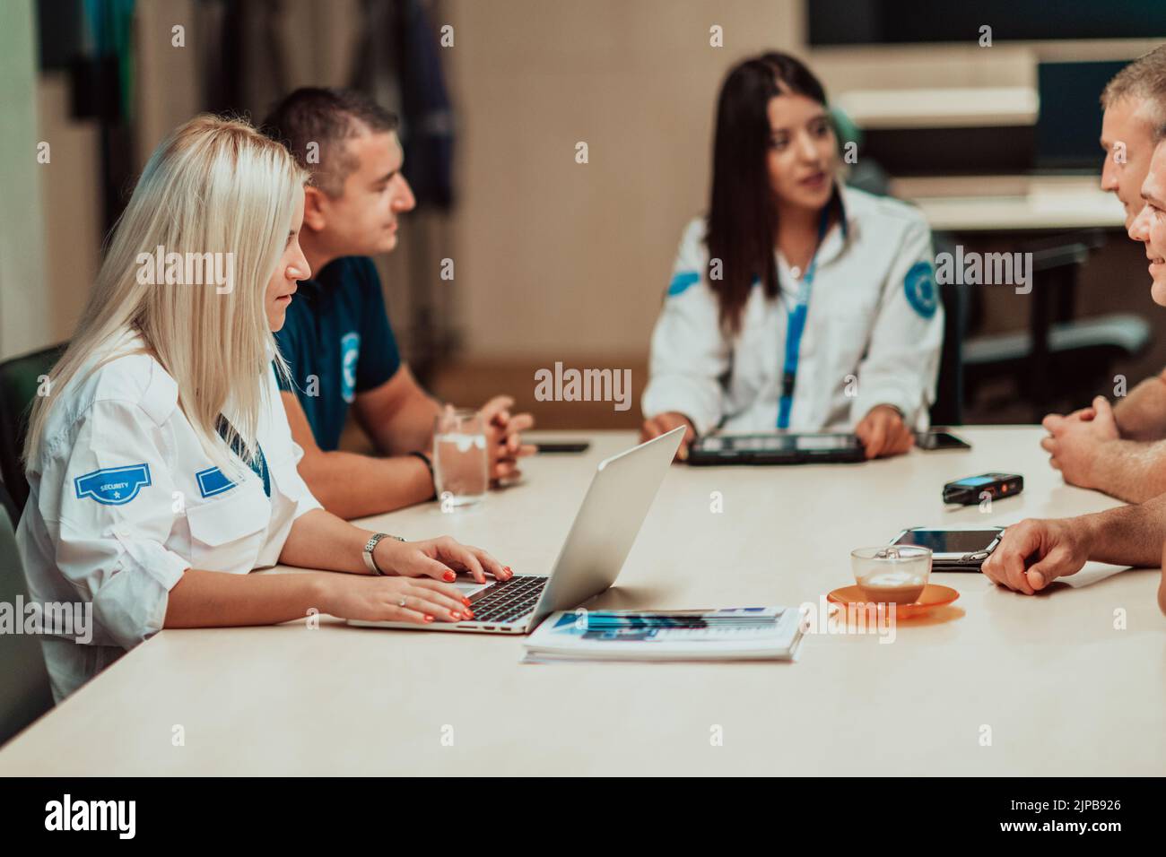Man surrounded by screens hi-res stock photography and images - Alamy