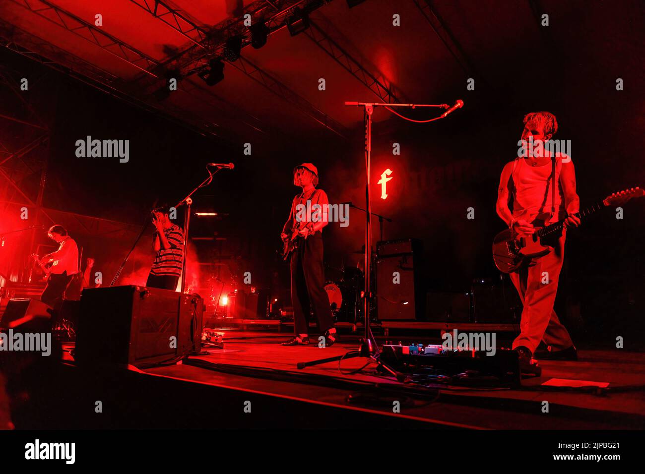Fontaines band hi-res stock photography and images - Alamy